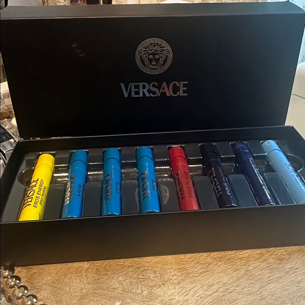 Versace Men’s Box Set 8 X 1ml Disvovery Set - Gem
